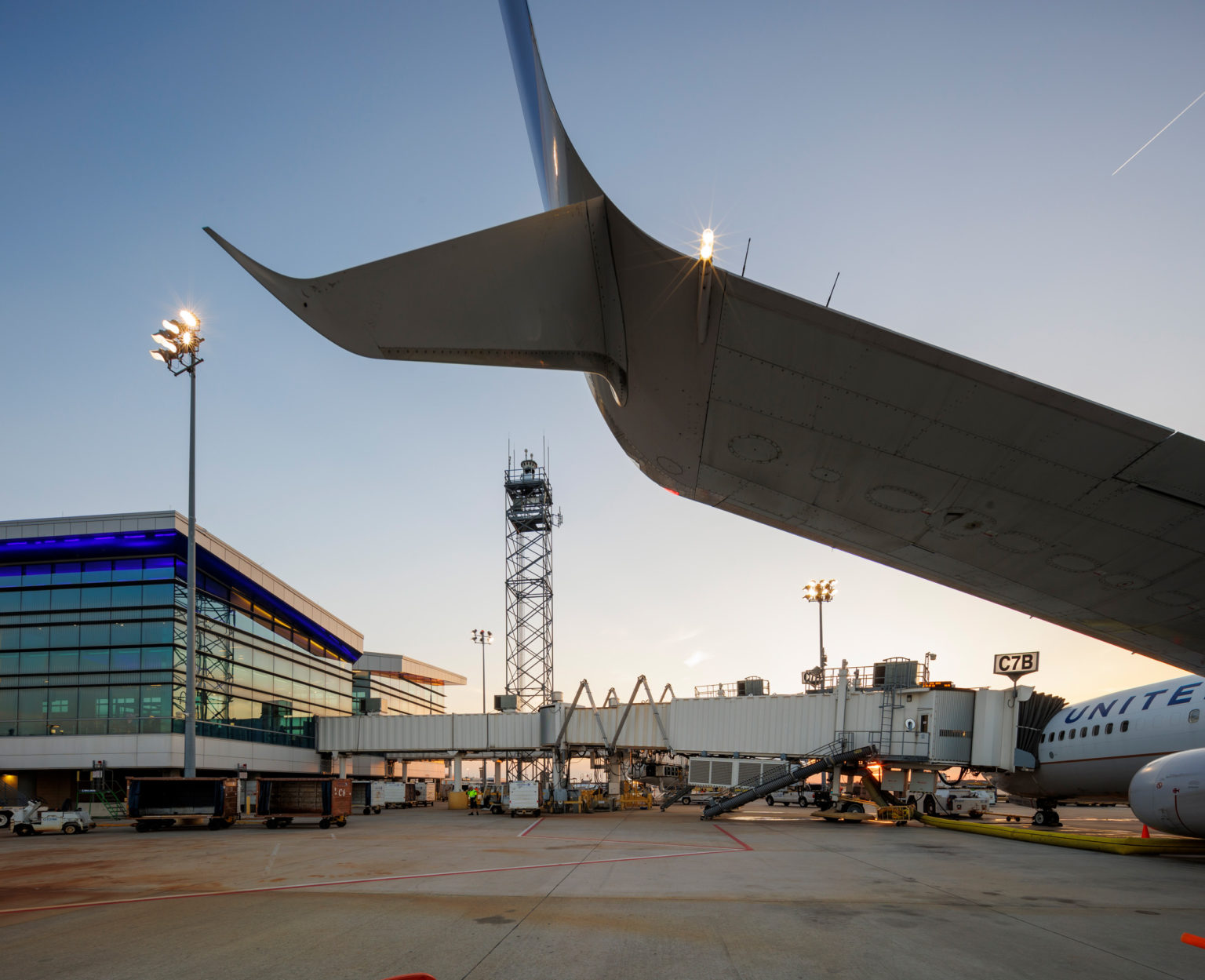 Virtual Ramp Control Tower and Command Center - HarrisonKornberg Architects